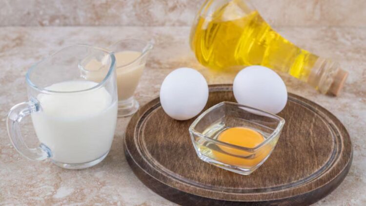 Fluffy Egg White Scrambled Eggs Recipe | Healthy & Easy